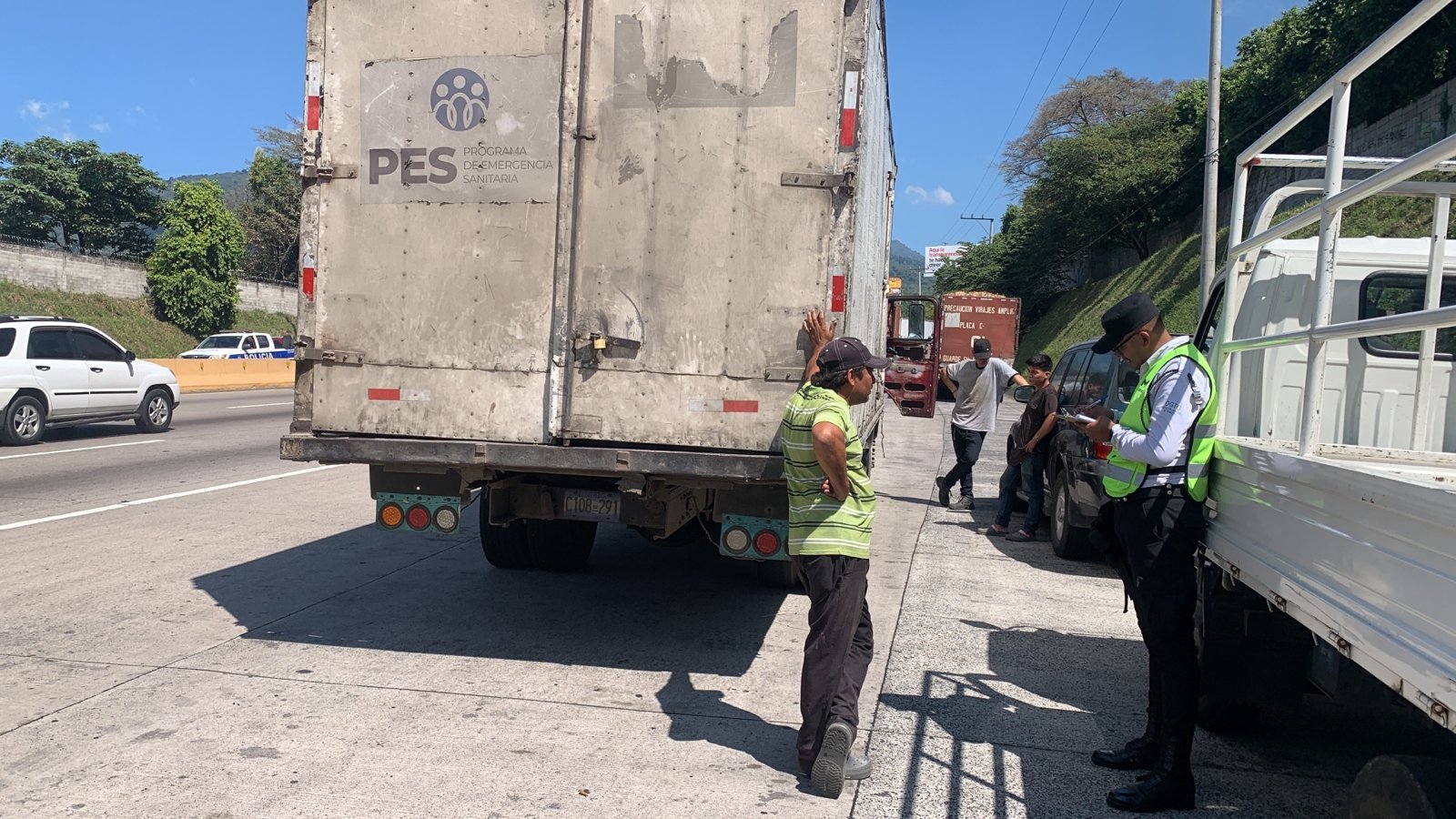 VMT inspecciona transporte de carga en varios puntos del país - Noticias La Gaceta