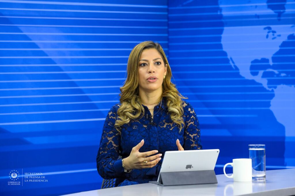 Directora del ISSS destaca logros administrativos: “Ha tocado luchar ...