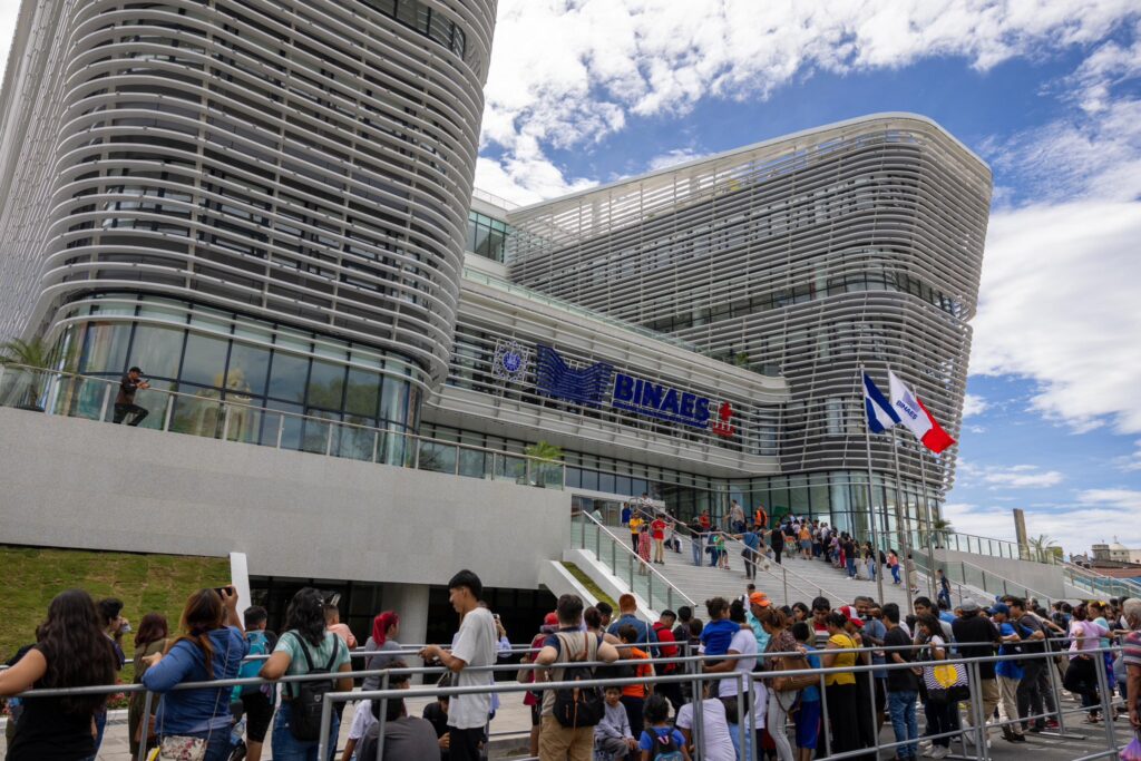 BINAES recibió 6,500 personas en las primeras 24 horas tras su ...