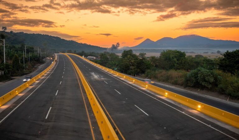 Gobierno inaugura paso elevado en desvío a Sacacoyo en La Libertad ...